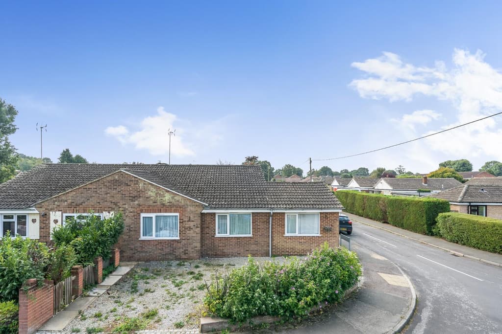 Bungalows for sale in Maidstone | Simon Miller & Company